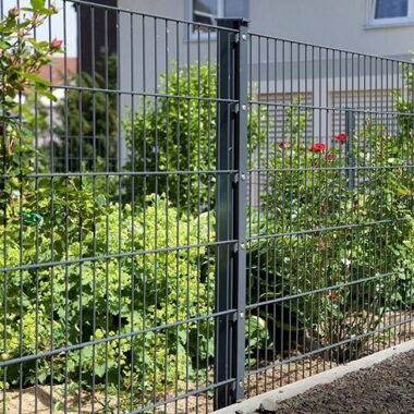 Doppelstabmattenzaun für Garten zu attraktiven Preisen | alle Maße ...